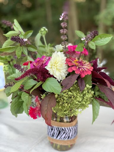 DIY Bucket – Creekwood Meadows Flower Farm